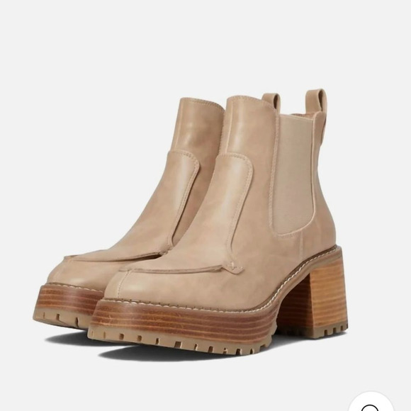 MIA | Shoes | Newmia Easton Pull On Boot Chunky Platform Desert Bootie ...